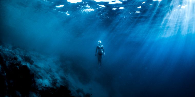 Join the Deep Blue Photo Contest and win GoPro HERO4 Session - VIEWBUG.com